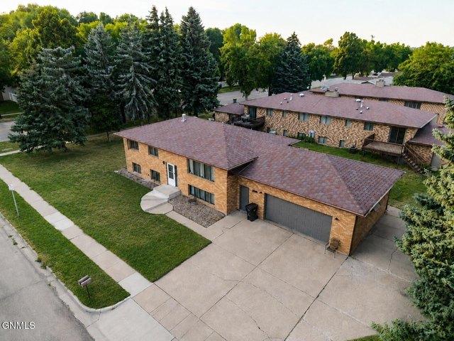 224 W Reno Ave, Bismarck, ND 58504