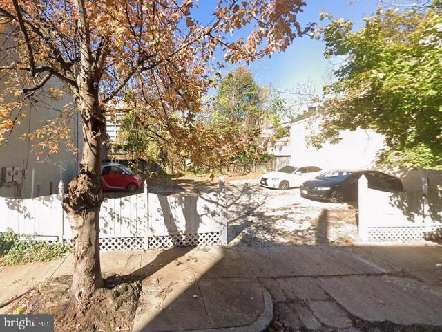 224 W Read Street