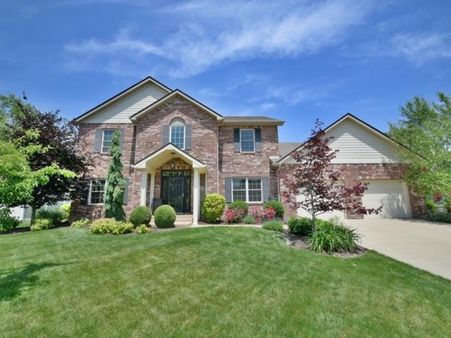 224 W Stoney Trl, Greenfield, IN 46140