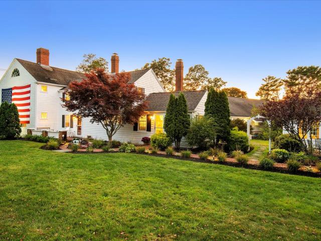 224 Waquoit Highway