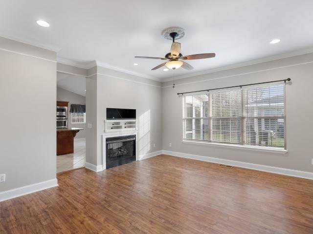 224 Weatherford Dr NE