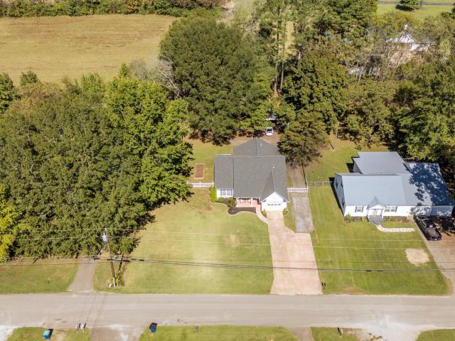 224 Willow Dr, Adamsville, TN 38310 | MLS #10207 | Compass