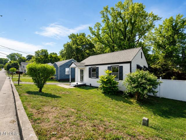 224 Wynn Ave