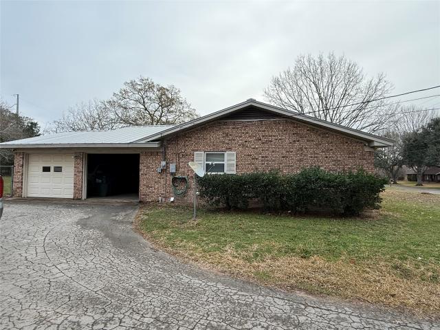 224 Tait St, Columbus, TX 78934 | MLS #59642