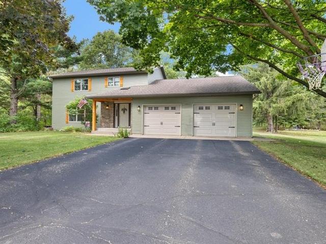 225400 Indigo Dr, Wausau, WI 54401