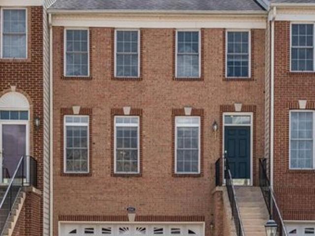 22540 Airmont Woods Ter, Ashburn, VA 20148