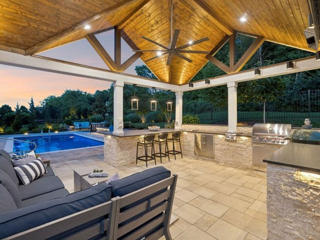 2254 Brakeman Ln, Thompsons Station, TN 37179