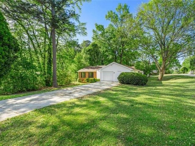 2254 Lisbon Ln, Jonesboro, GA 30236
