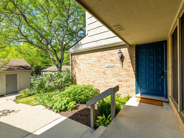 2254 Rivenoak Court # 61
