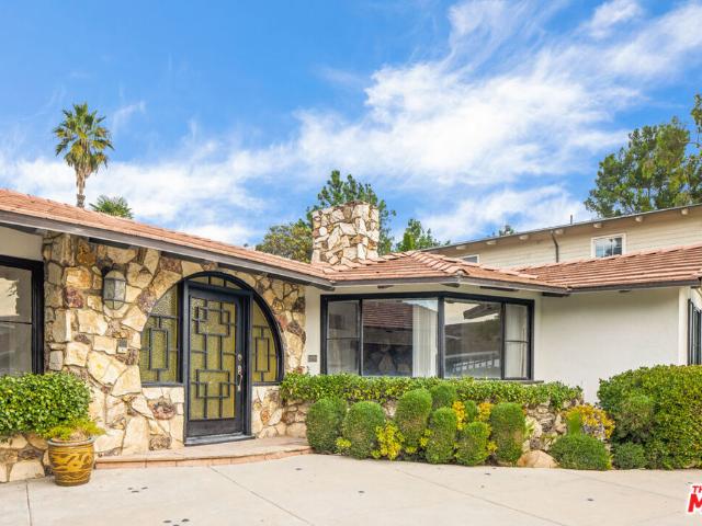 2254 Stradella Road