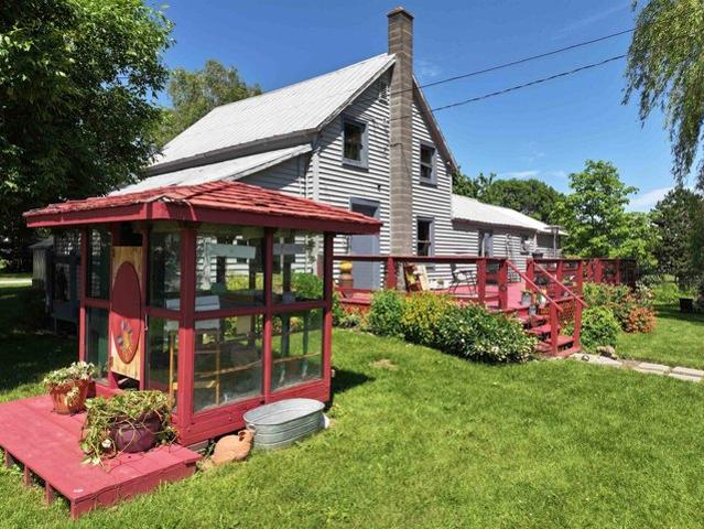 2254 US Route 2, North Hero, VT 05474