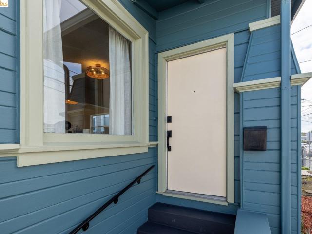 2254 62nd Ave, Oakland, CA 94605 | MLS #41122 | Compass