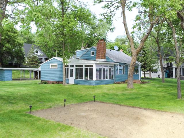 22558 Senns Beach Drive