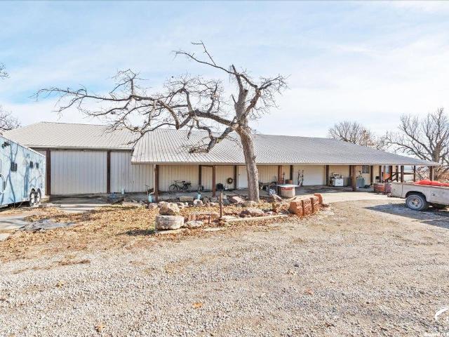 22559 Fall Leaf Rd, Linwood, KS 66052 | MLS #164936 | Compass