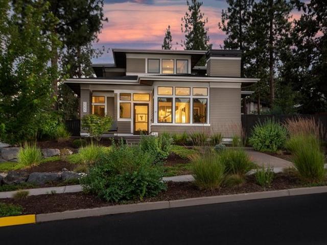 2255 NW Labiche Ln, Bend, OR 97703