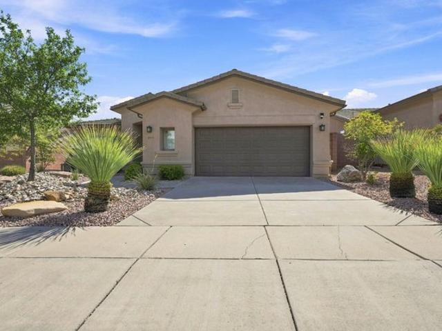 2255 N Prospector Ln E, Washington, UT 84780
