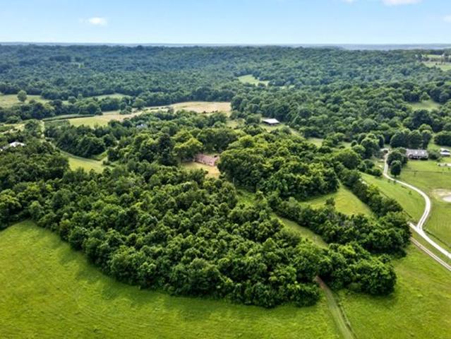 2255 Arthur Hutcherson Rd, Columbia, TN 38401