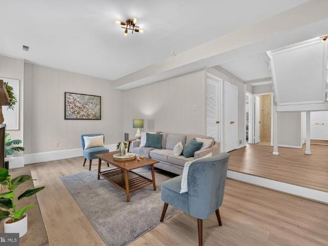 2255 Cedar Lane