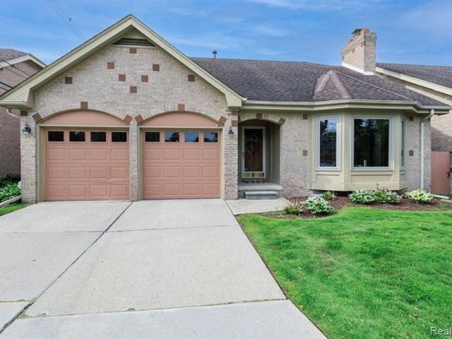 22560 Van St, Saint Clair Shores, MI 48081