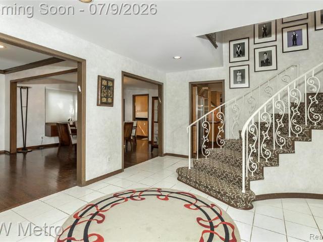 22560 Kenwyck Drive