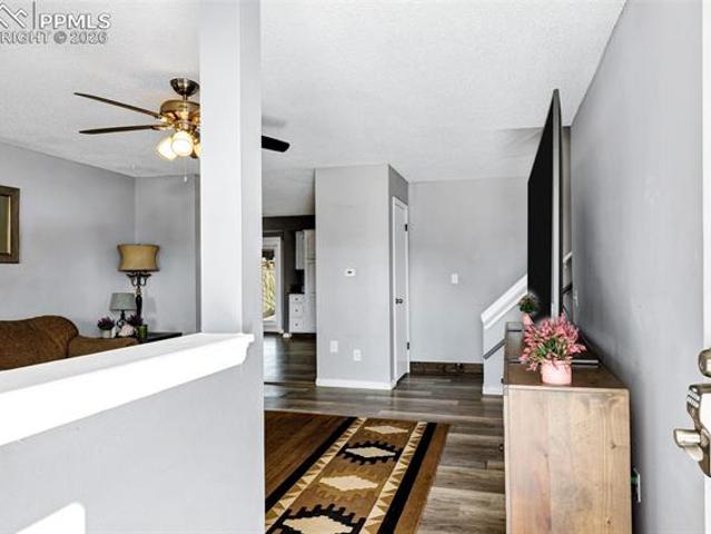 2256 Glenwood Circle