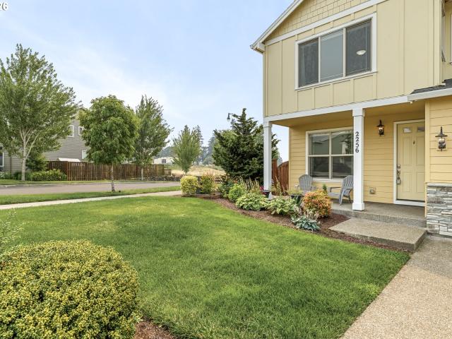 2256 heather way