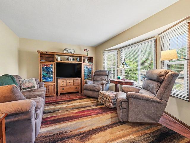 2256 Rogue River Road