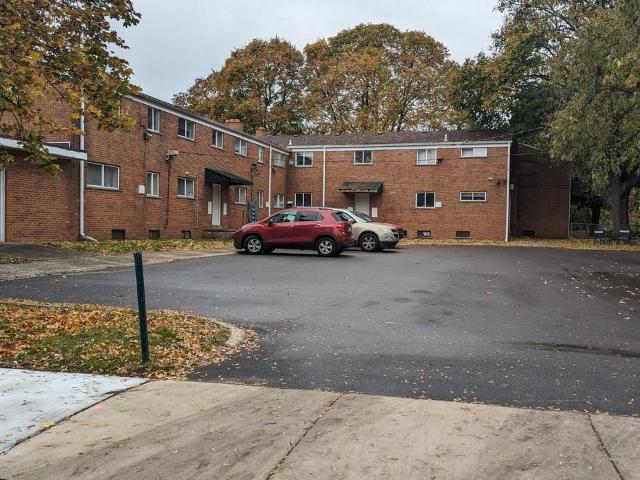22570 W 7 Mile Road 2 Bedroom Apartment for Rent at 22570 W 7 Mile Rd, Detroit, MI 48219 Redford