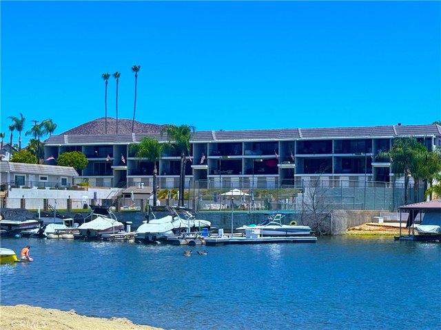 22570 Bass Pl Unit 7, Canyon Lake, CA 92587