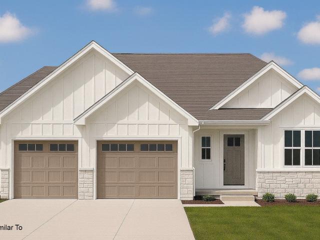 2257 Green Leaf Cir, Norwalk, IA