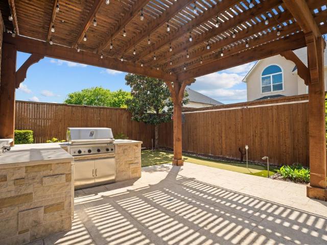 2257 Hermitage Drive