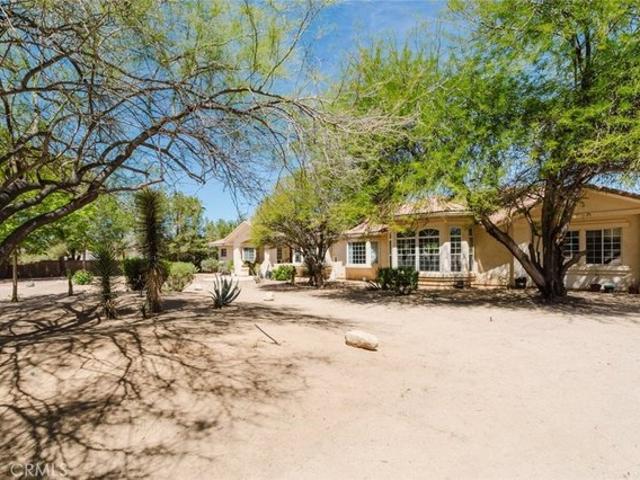 2257 W Avenue O4, Palmdale, CA 93551