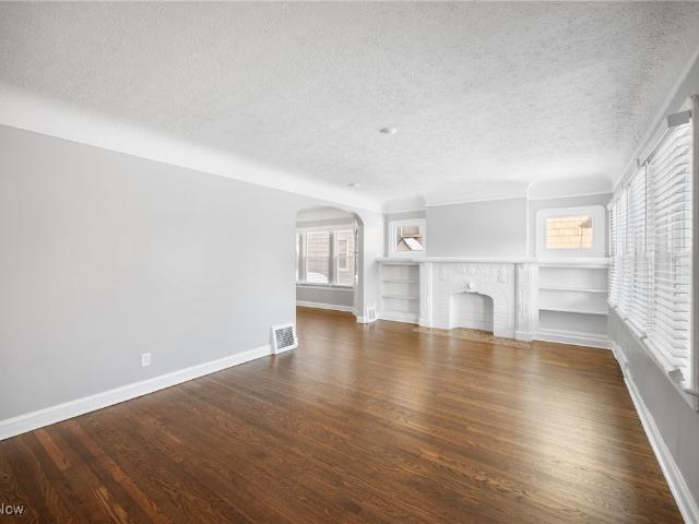 2258 Northland Avenue Down