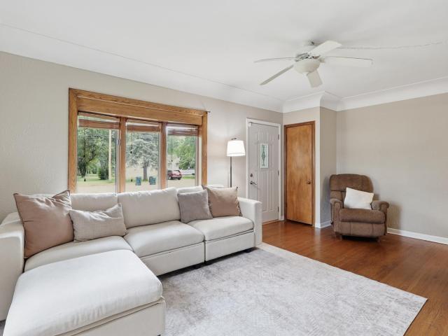 2258 W 105th Street