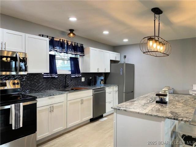 22591 Highway BB, Warsaw, MO 65355