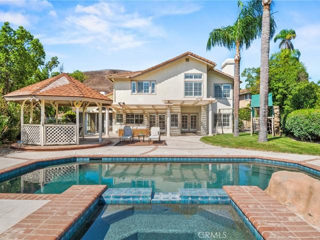 22594 Hidden Hills