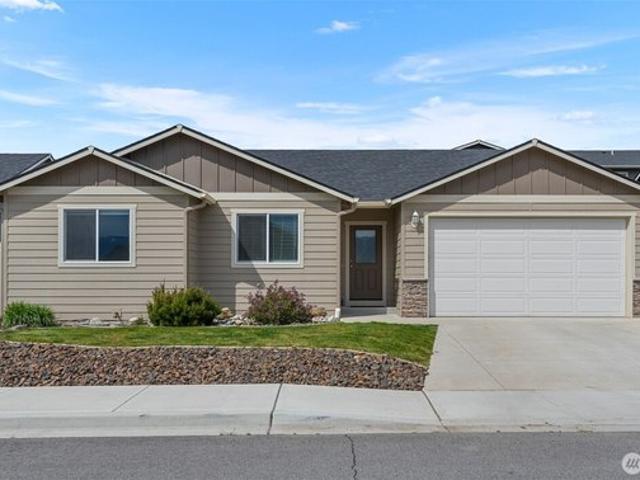 2259 S Mystical Loop, East Wenatchee, WA 98802
