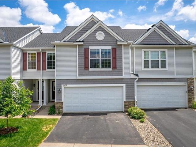 2259 Saint Johns Pl, Woodbury, MN 55129