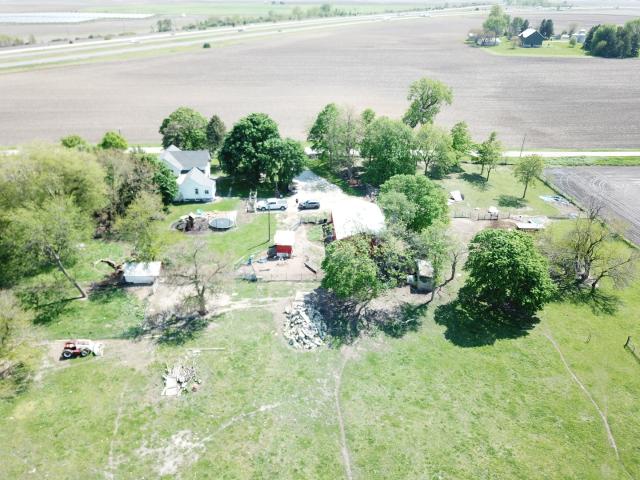 22503 2 Road N