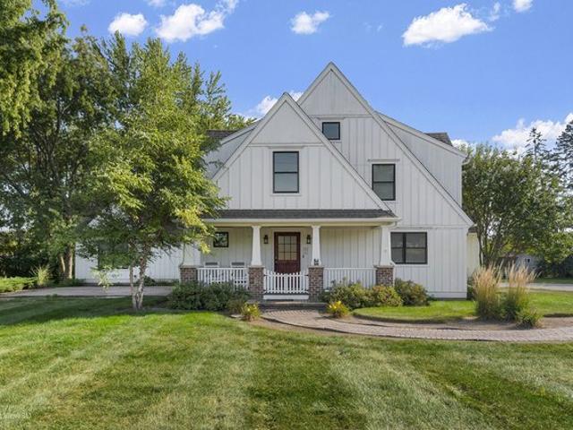 22501 W Renwick Rd, Plainfield, IL 60544