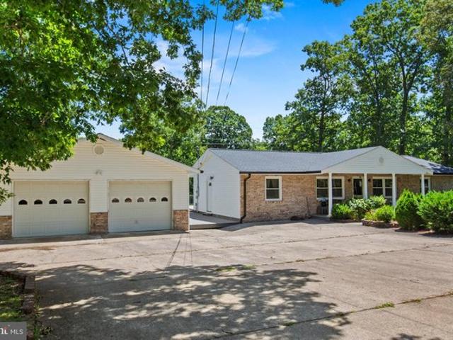 22508 Old Rolling Rd, California, MD 20619