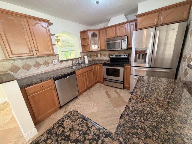 2250 NE 4th Ct, Boca Raton, FL 33431