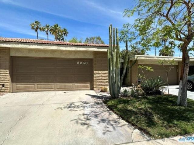 2250 Oakcrest Dr, Palm Springs, CA 92264