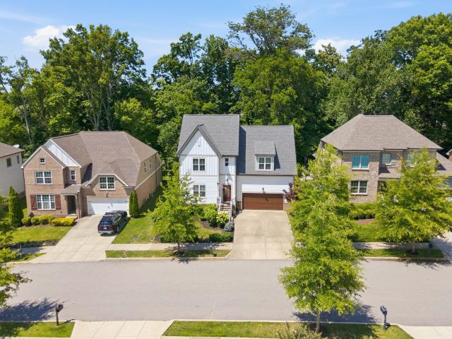 2250 Chaucer Park Ln