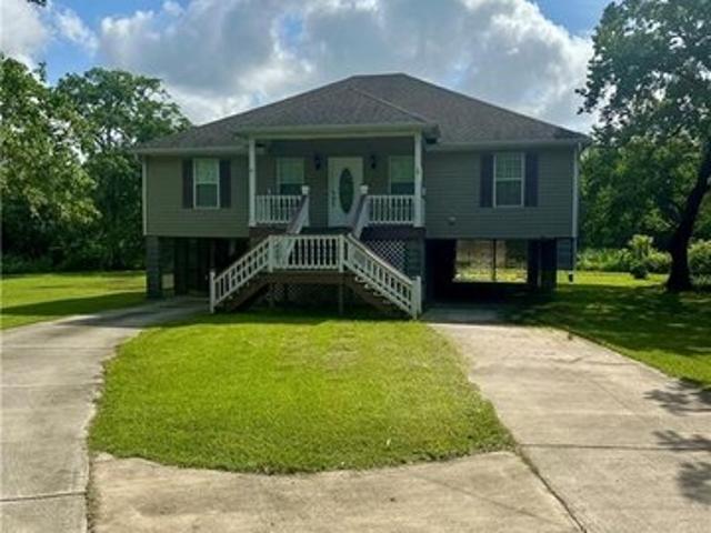 2250 Dog River Ct, Mobile, AL 36605