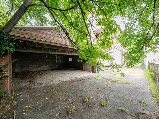 2250 E 86th Street
