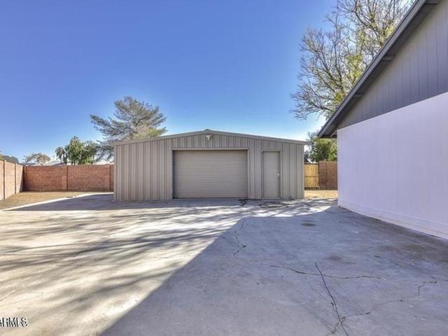 2250 E Kathleen Rd, Phoenix, AZ 85022