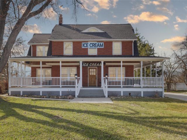 2250 E Main