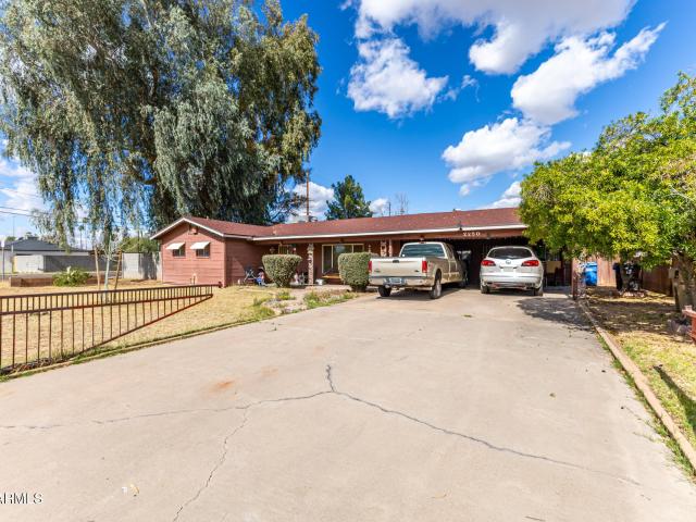 2250 w augusta avenue