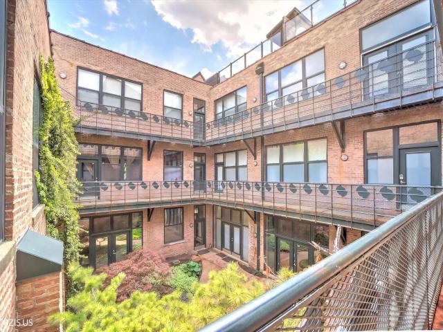 2250 W Ohio Street # 209